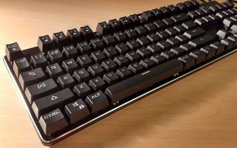 Restoring a non-working keyboard using QMK and RP2040 | Articles